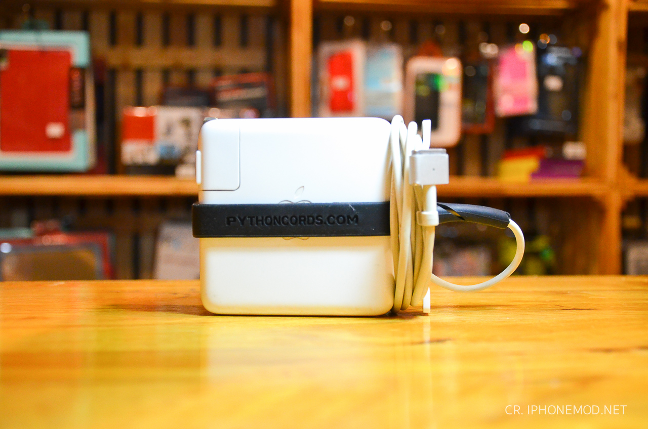 รีวิว PYTHON Cord หุ้มป้องกันสายอะแดปเตอร์ Macbook ไม่ให้ขาด