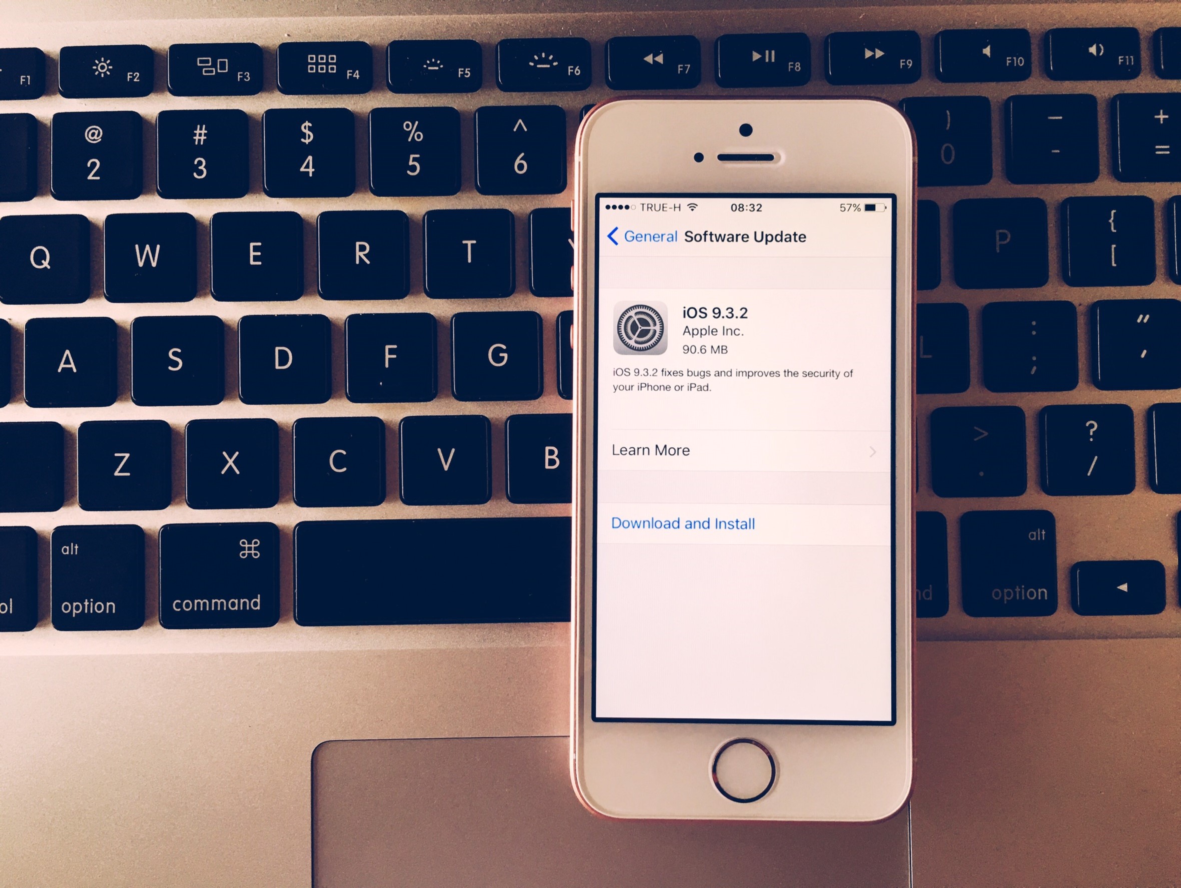 Apple ปล่อยอัปเดต iOS 9.3.2 อย่างเป็นทางการสำหรับทุกคน