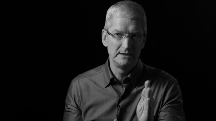 Tim Cook บอกเพราะข่าวลือ iPhone 8 ที่มีหนักมาก ส่งผลให้ยอดขาย iPhone หดตัว
