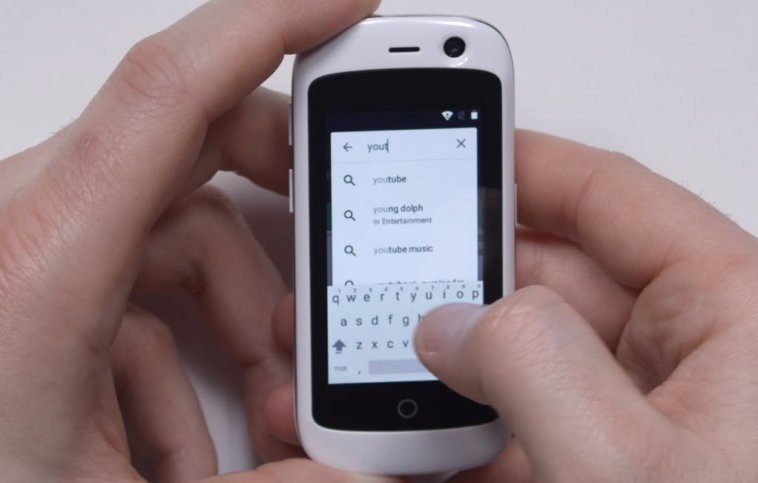 Jelly Smartphone 4G ที่เล็กที่สุดในโลก โทรได้, ถ่ายรูปได้, โหลดแอปได้ ...