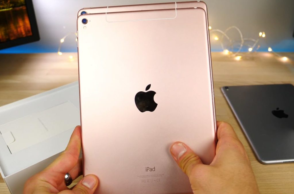 ชมรีวิวแกะกล่อง iPad Pro 10.5 นิ้ว รุ่นใหม่ โดยสื่อต่างประเทศ มีอะไรน่า ...