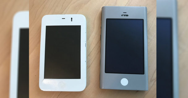 iPhone เครื่องต้นแบบ (Prototype) ที่ใช้เป็นต้นแบบพัฒนา Software คีย์บอร์ด