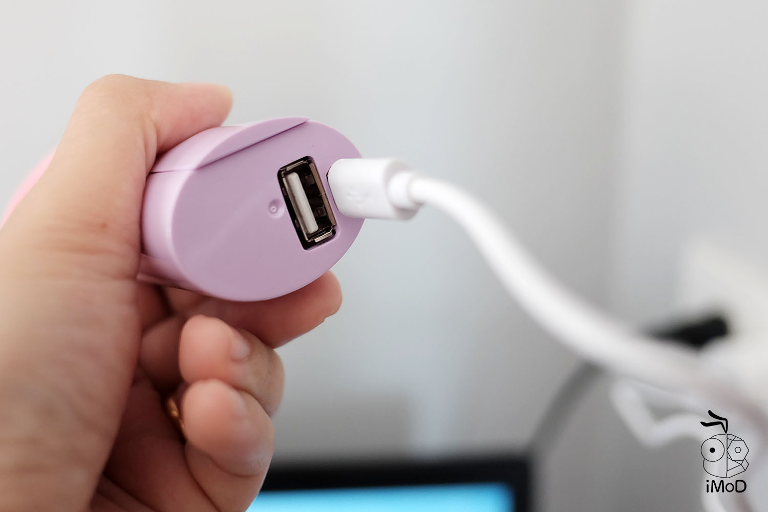 รีวิว Gizmo Power Bank & Spray แบตสำรองที่มาพร้อมกับสเปรย์ฉีดน้ำแร่ ให้ ...