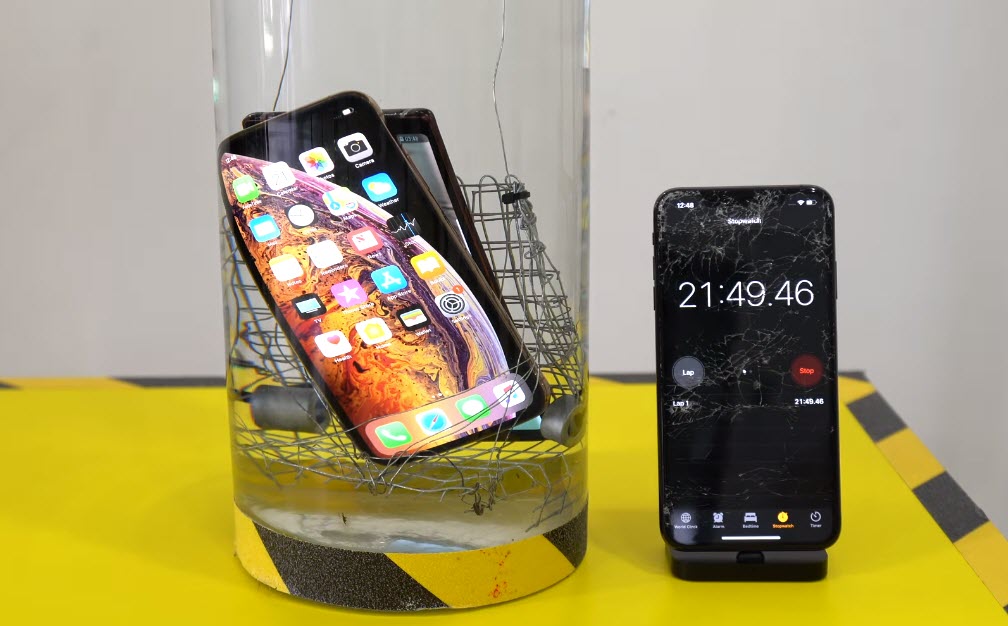 ชมทดสอบ iPhone XS Max มาตรฐาน IP68 โดนน้ำในสถานการณ์ต่างๆ เป็นอย่างไรบ้าง