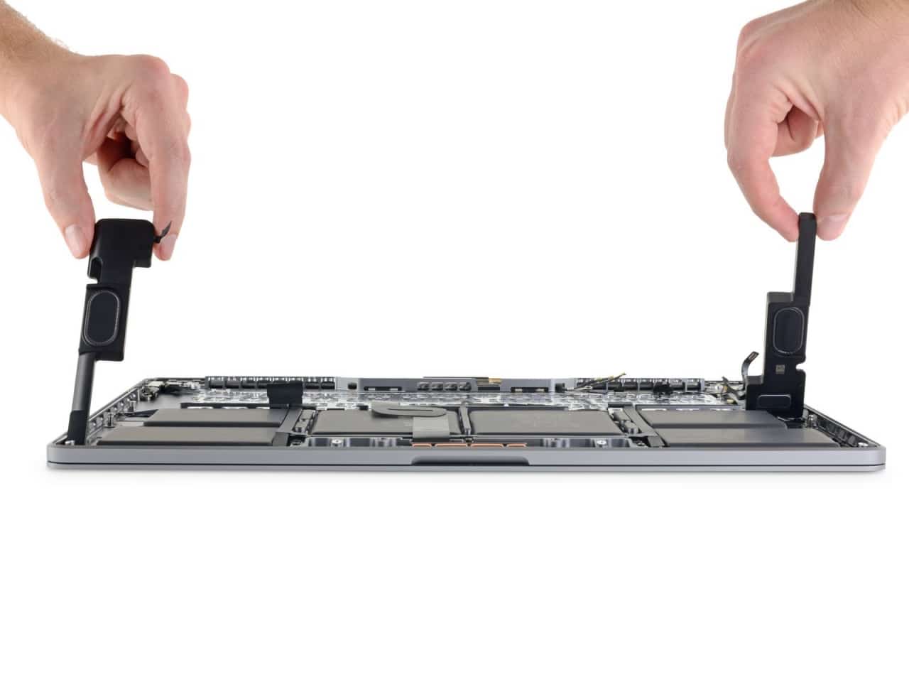 iFixit ชำแหละ MacBook Pro รุ่น 16 นิ้ว แป้นพิมพ์กลไกใหม่ แผ่นระบายความ ...