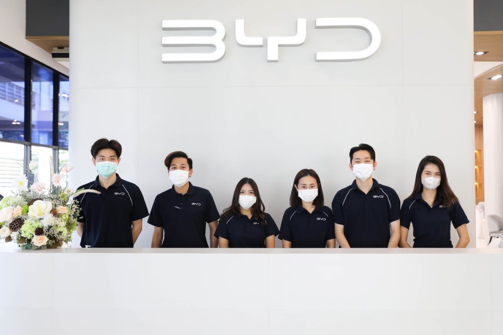 REVER Automotive รุกคืบตลาด EV ไทย เผยโฉมโชว์รูม Flagship แห่งแรกของ ...